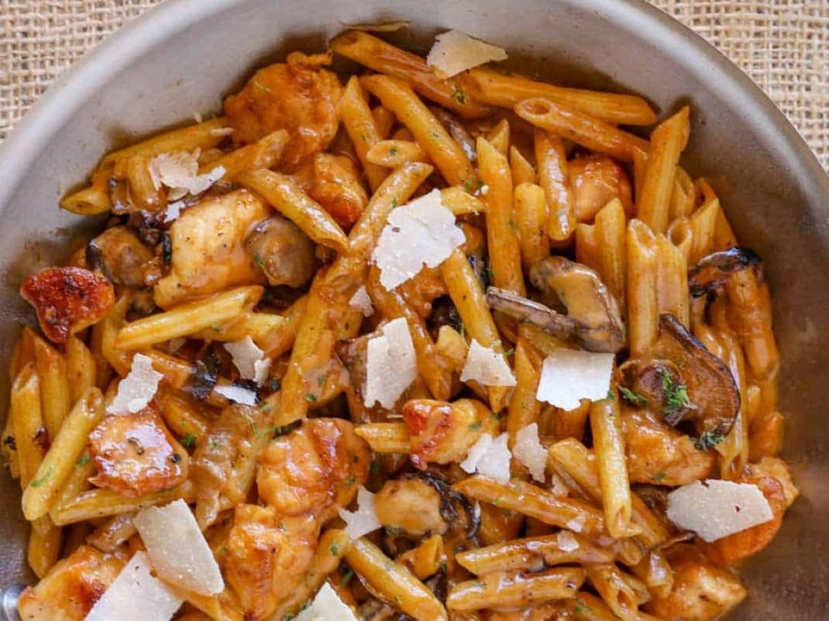 Cheesecake Factory Pasta Da Vinci (Copycat) - Dinner, then Dessert