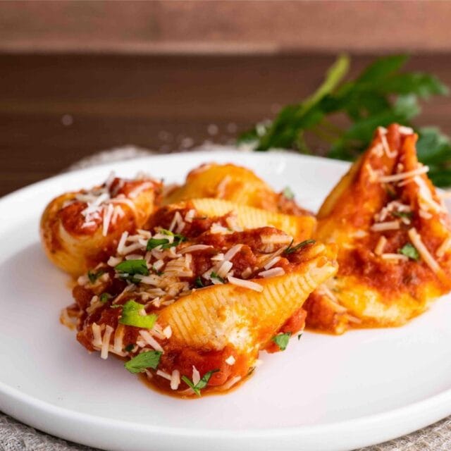 Ricotta Stuffed Shells Recipe [VIDEO] - Dinner, then Dessert