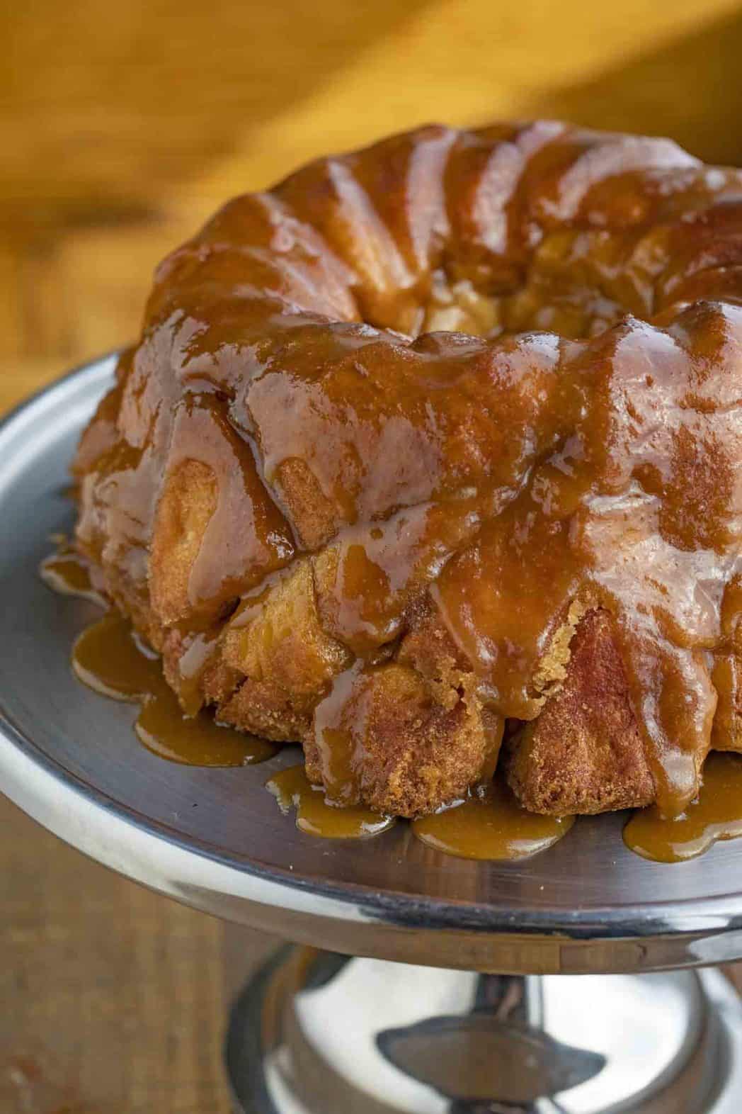 Easy Gooey Monkey Bread Recipe [VIDEO] - Dinner, then Dessert