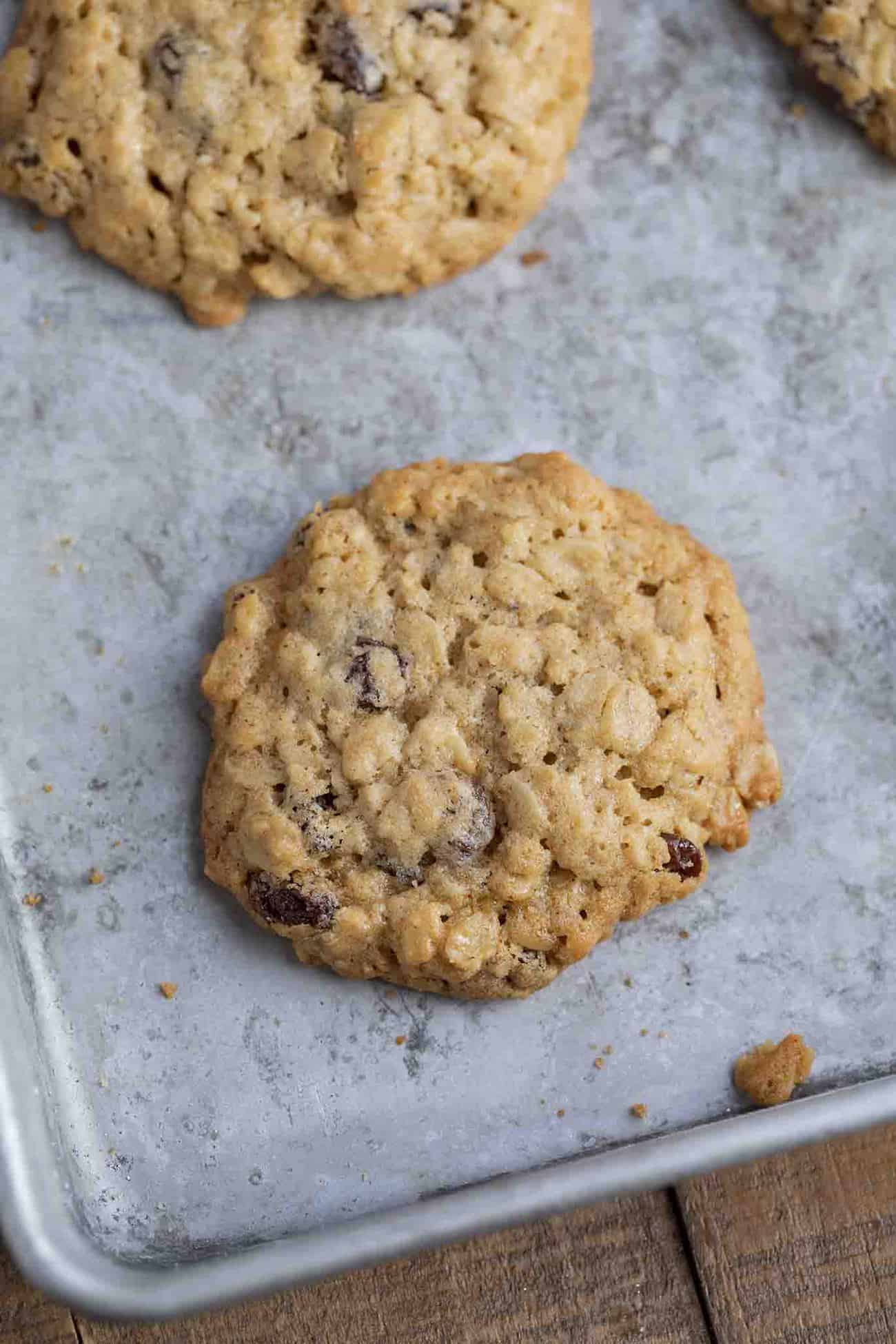 Oatmeal Raisin Cookies Recipe [VIDEO] - Dinner, then Dessert