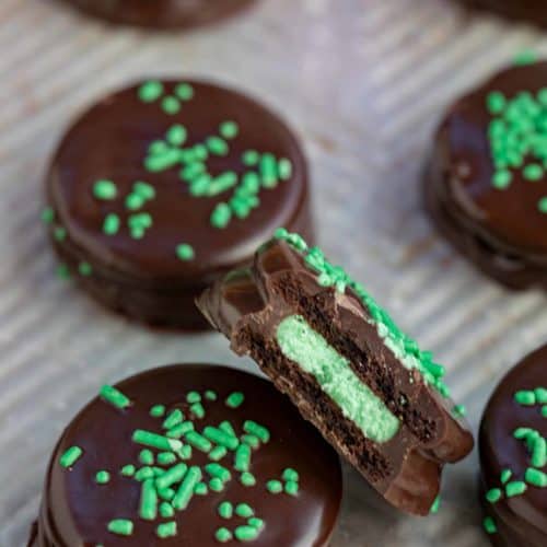 Mint Oreo Bark Recipe (Just 3 Ingredients!) - Dinner, then Dessert