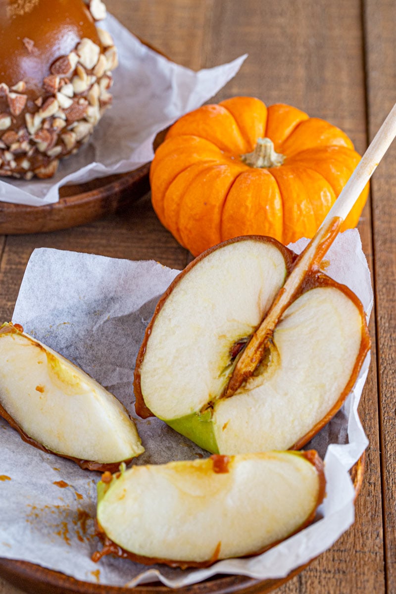 Easy Caramel Apples (with Do's & Don'ts!) - Dinner, then Dessert