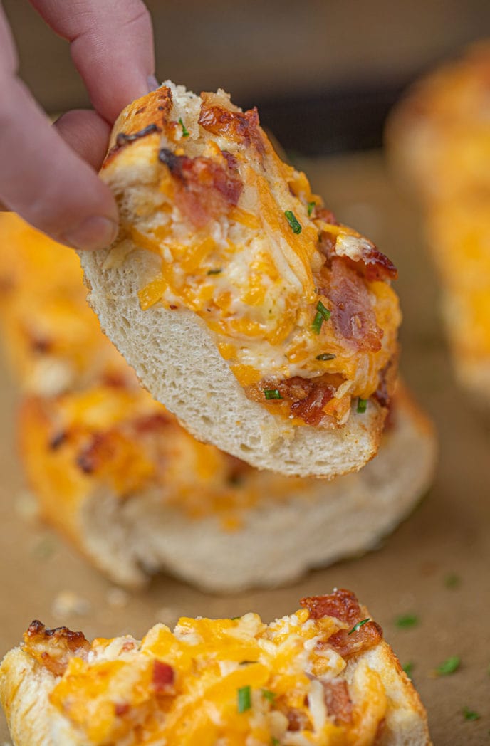 Easy Cheesy Bacon Ranch Bread (Just 15 minutes!) - Dinner, then Dessert