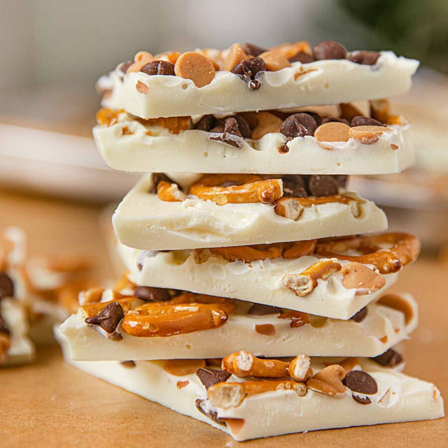 Halloween Bark Recipe (Easy and Fun!) - Dinner, then Dessert