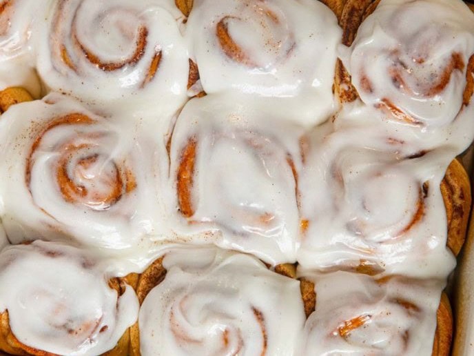 Cinnabon Cinnamon Rolls Recipe (Copycat & Pecanbon) - Dinner, then Dessert