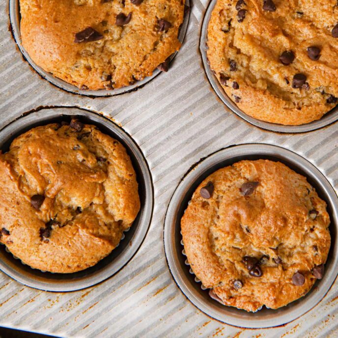 Easy Apple Muffins Recipe (Ready in 30 Minutes!) - Dinner, then Dessert