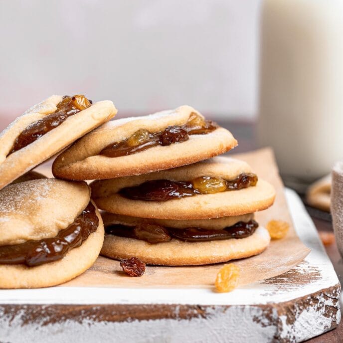 Raisin Filled Cookies Recipe - Dinner, then Dessert