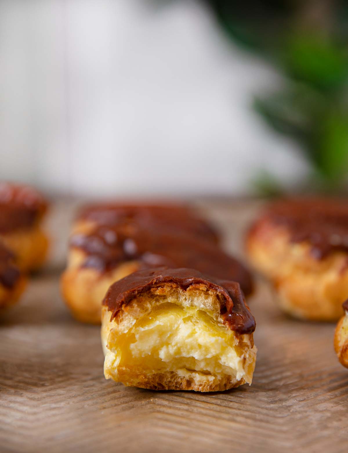 Chocolate Eclair Recipe (Easy to Follow Instructions!) - Dinner, then ...