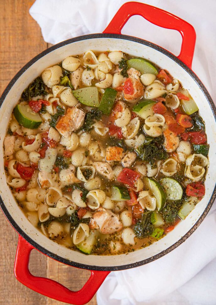 Receta fácil de sopa de pollo italiana (con fideos) | Great Journey
