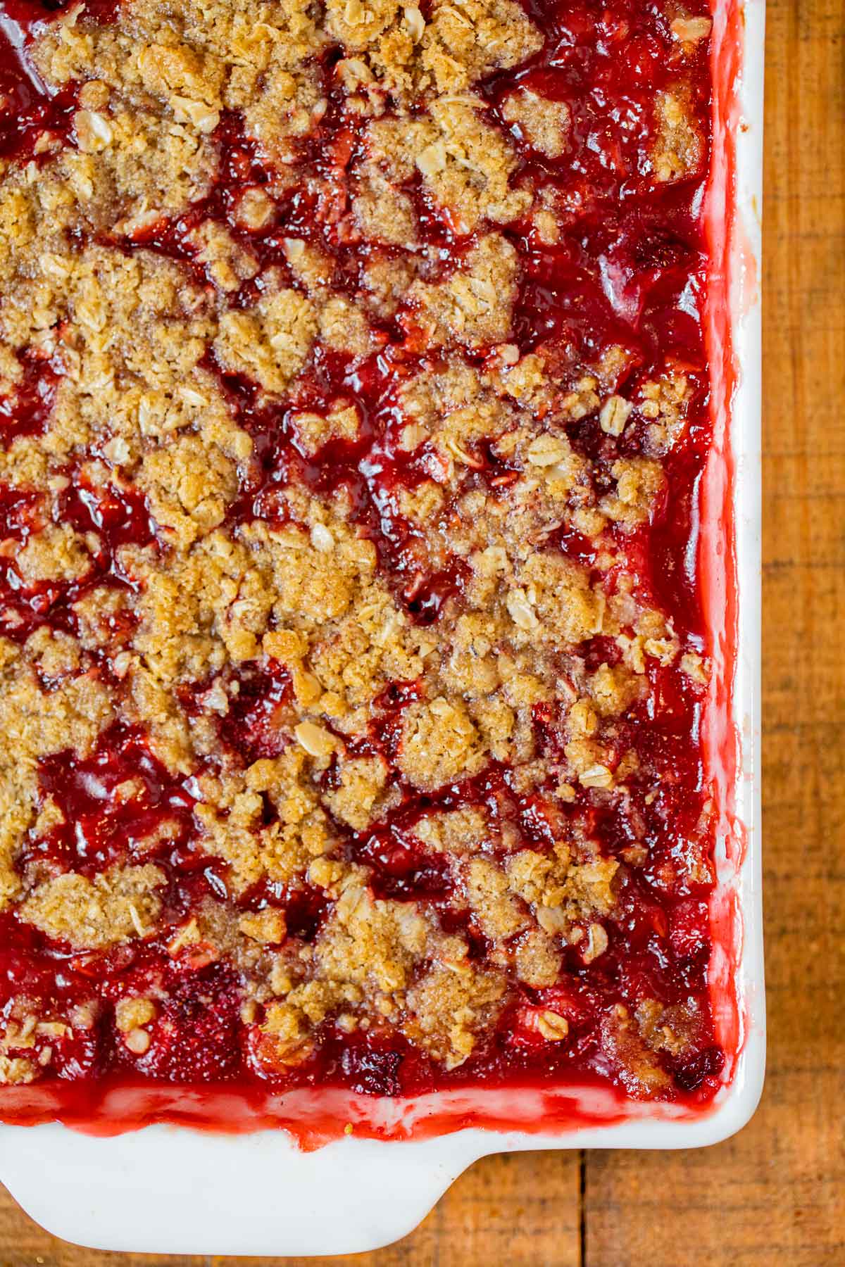 Easy Strawberry Crisp Recipe (w/Buttery Crumble) - Dinner, then Dessert