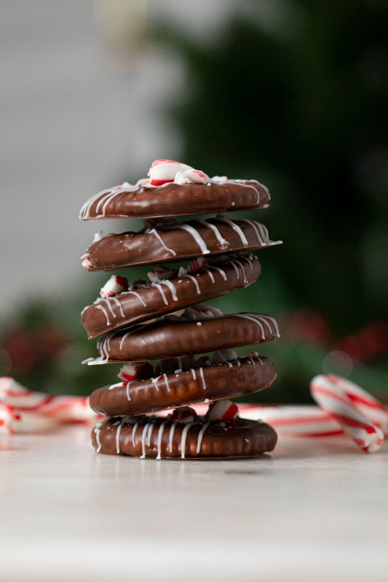 Peppermint Bark Crackers Recipe - Dinner, then Dessert