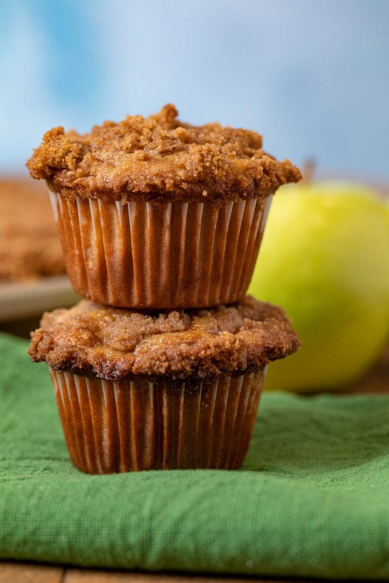 Easy Apple Pie Muffins Recipe - Dinner, then Dessert