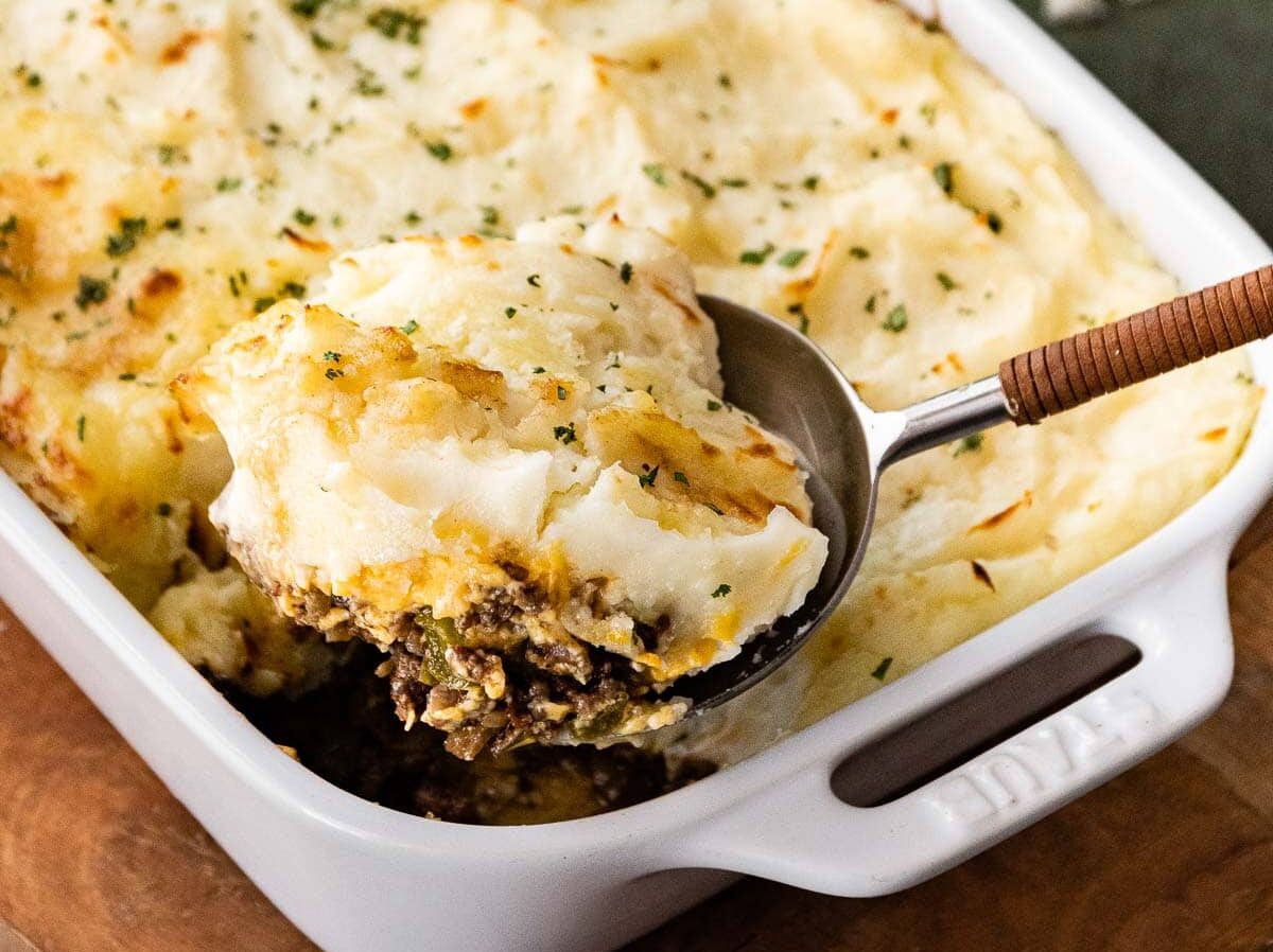 Steak And Cheesy Chips Pie