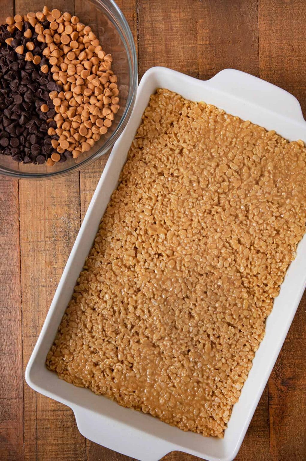 Easy Chocolate Scotcheroos Recipe - Dinner, then Dessert