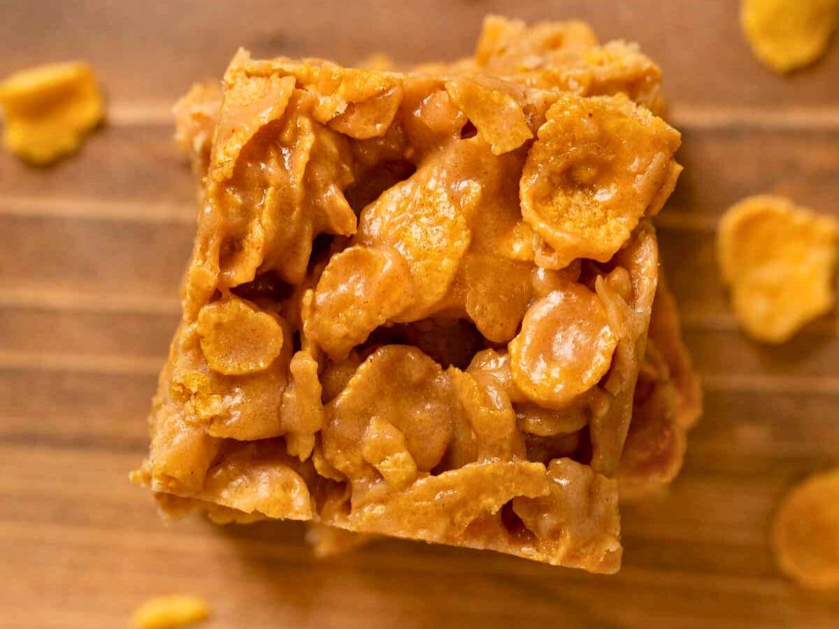 Easy Peanut Butter Cornflake Bars Recipe - Dinner, then Dessert