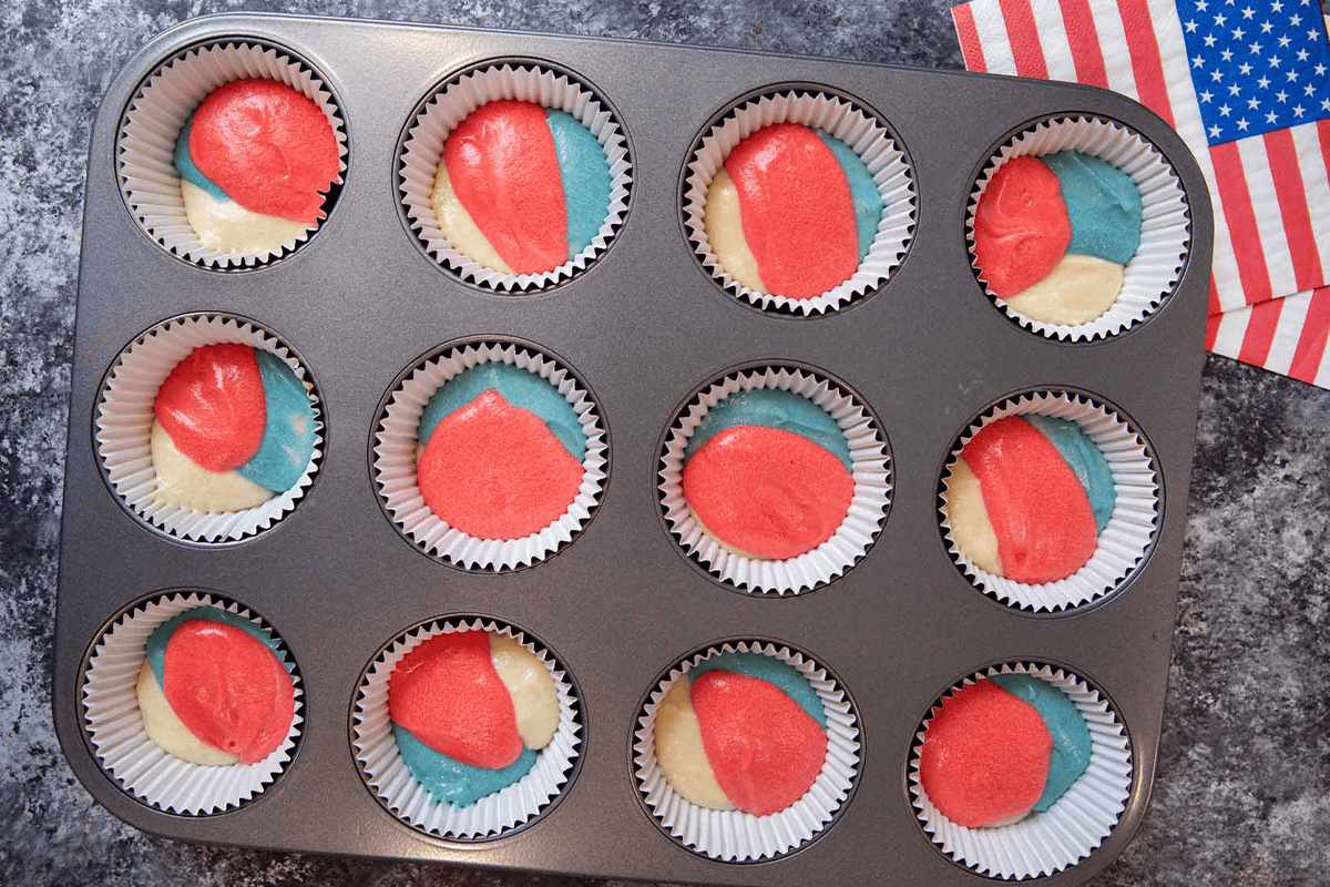 4th of July Cupcakes Recipe - Dinner, then Dessert