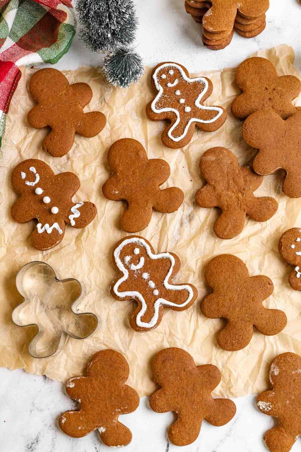 Chocolate Gingerbread Men Recipe - Dinner, then Dessert