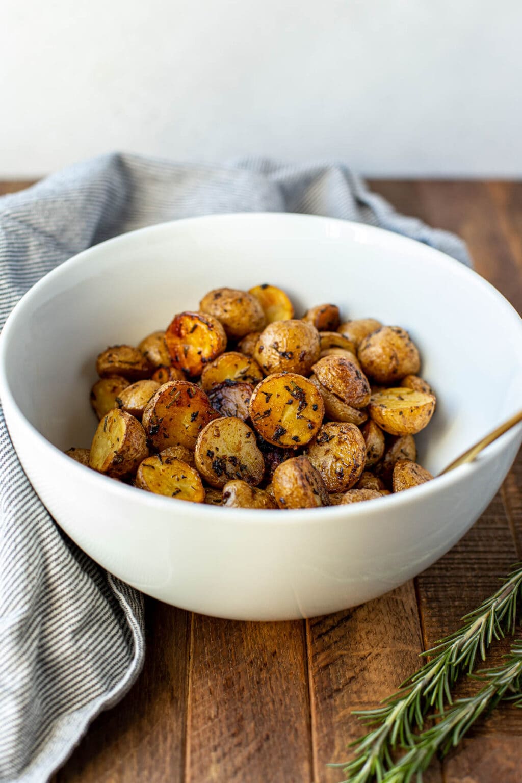 Easy Balsamic Garlic Roasted New Potatoes Recipe - Dinner, then Dessert
