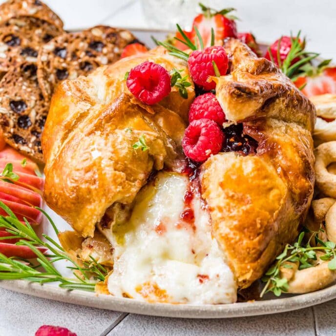 Baked Brie Recipe - Dinner, then Dessert