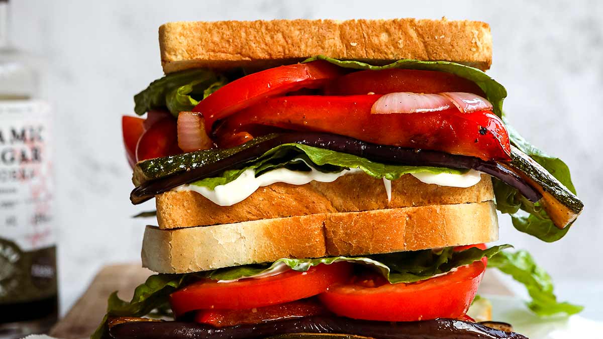Giada Grilled Veggie Sandwich