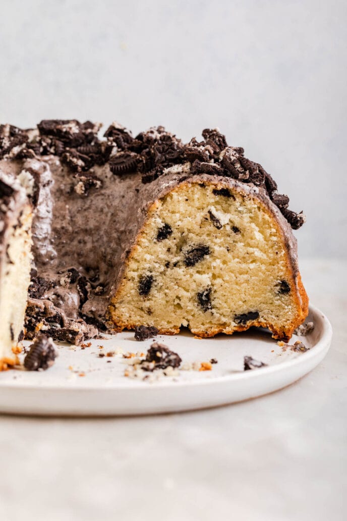 Oreo Bundt Cake Recipe - Dinner, then Dessert