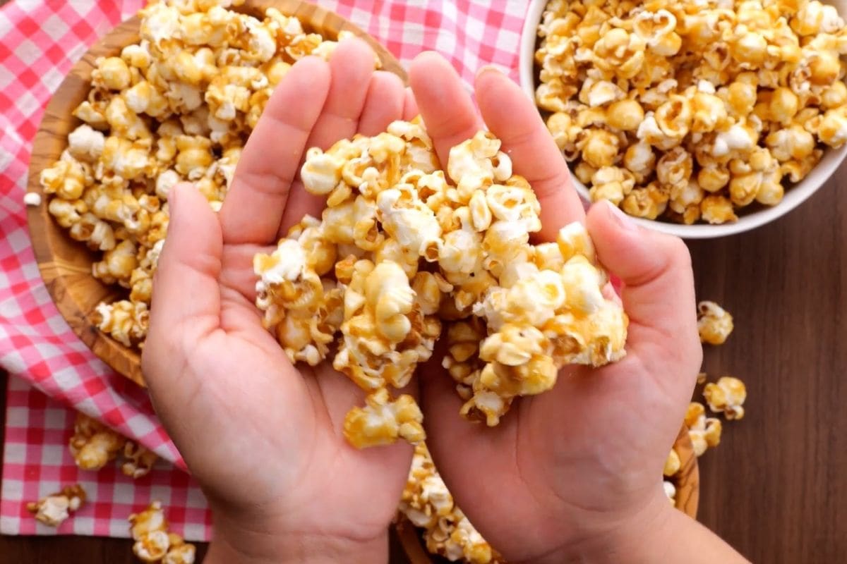 Caramel Popcorn Recipe [VIDEO] - Dinner, then Dessert