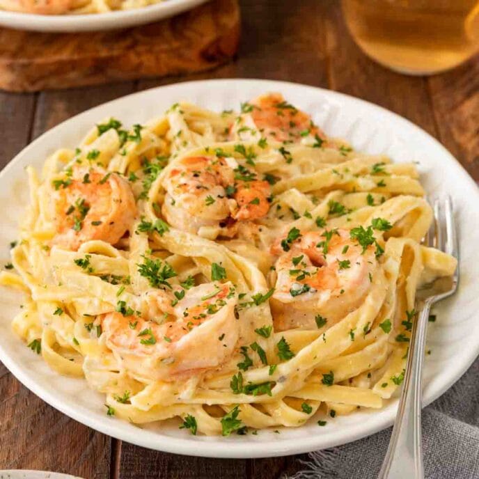 Classic Shrimp Alfredo Recipe - Dinner, then Dessert
