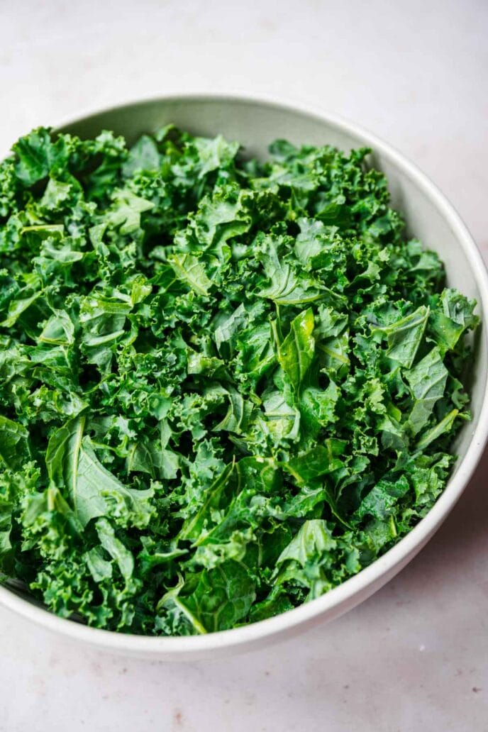 Quick & Easy Sautéed Garlic Kale Recipe - Dinner, then Dessert