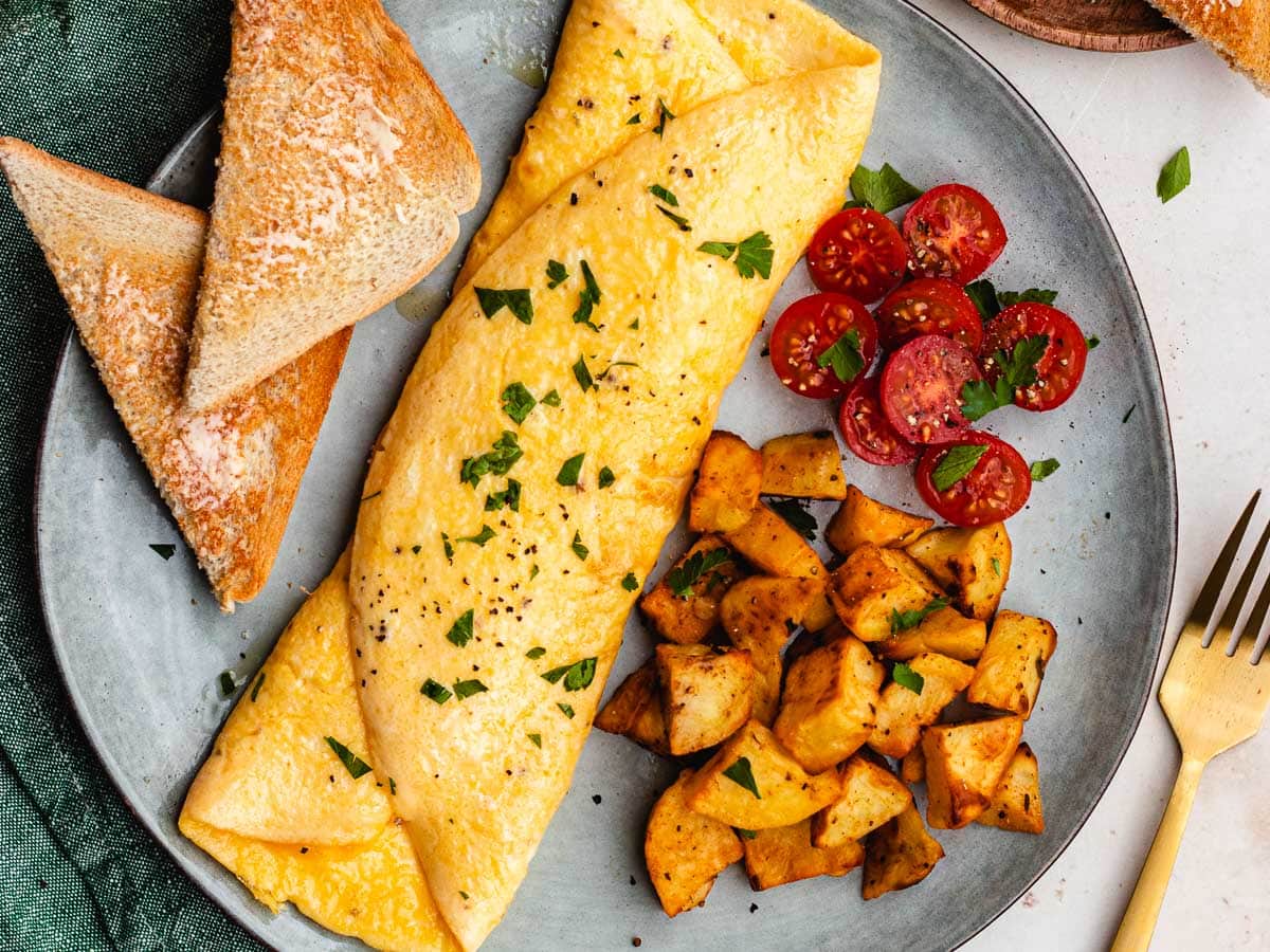 Perfectly Easy Omelette Recipe - Dinner, then Dessert