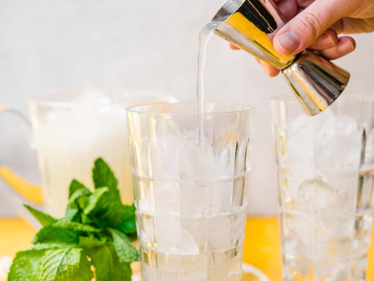 Vodka Lemonade - Dinner, then Dessert