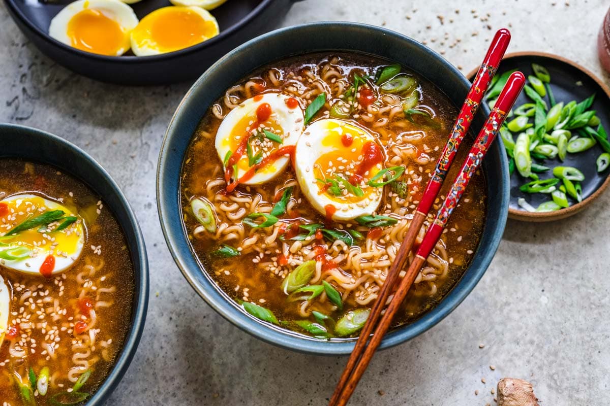 Easy Spicy Ramen Recipe - Dinner, then Dessert