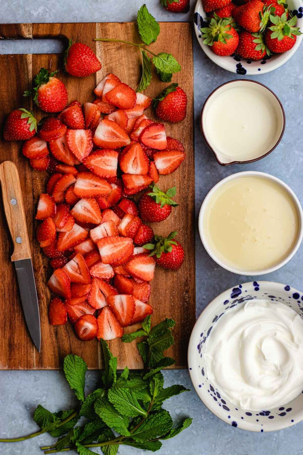 Easy Fresas Con Crema Recipe - Dinner, then Dessert