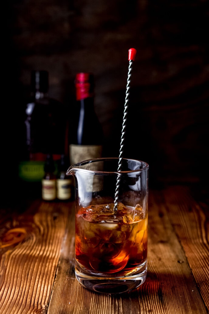 Quck and Easy Manhattan Cocktail Recipe - Dinner, then Dessert