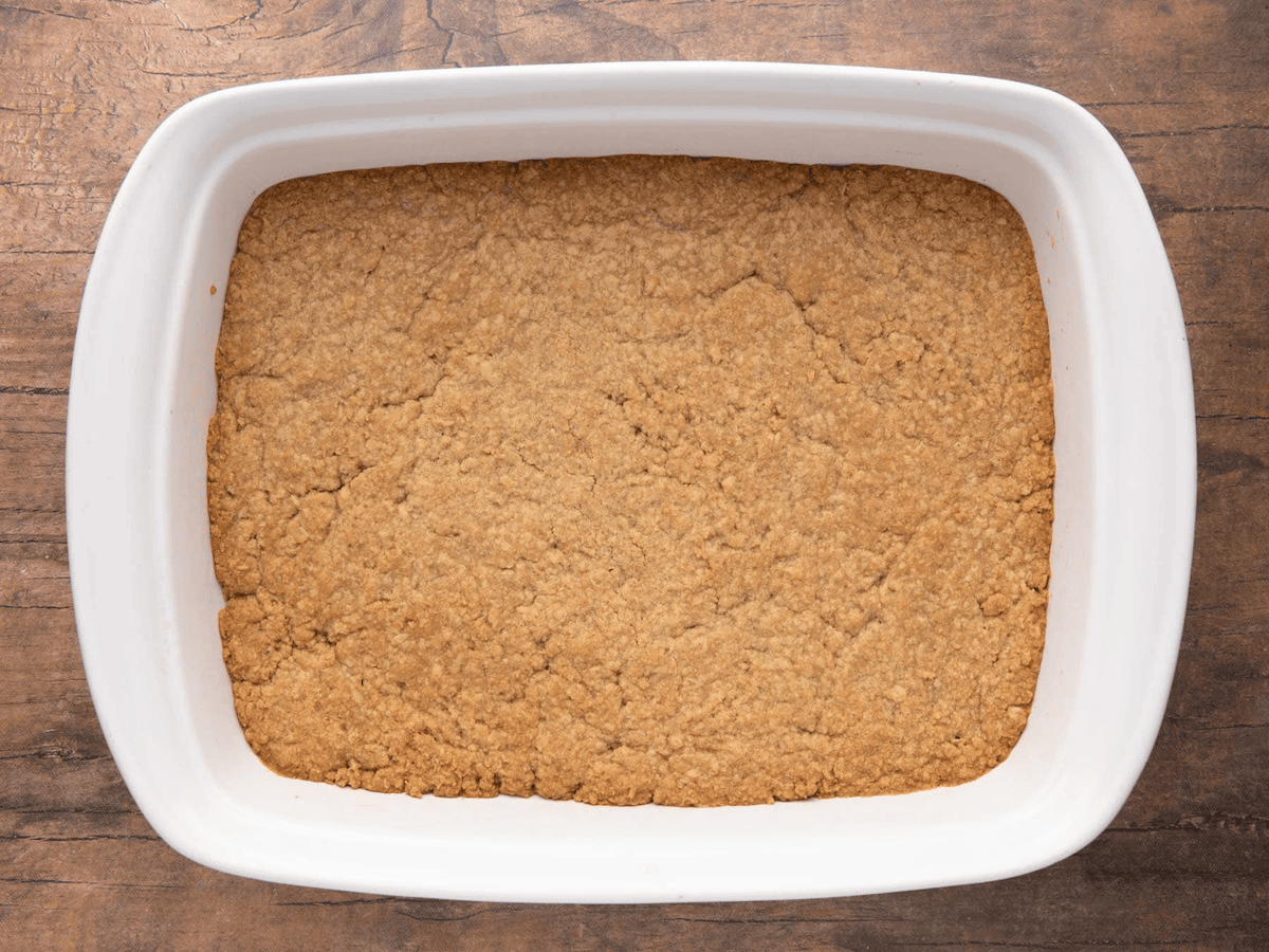 Easy, Nutritious Oatmeal Bars Recipe - Dinner, then Dessert