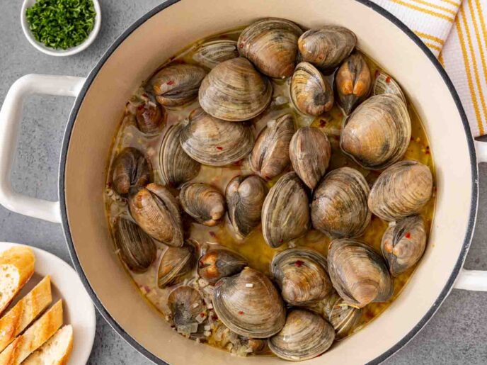 Steamed Clams Recipe - Dinner, then Dessert