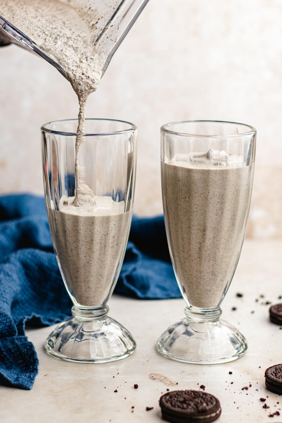 Oreo Milkshake Recipe - Dinner, then Dessert